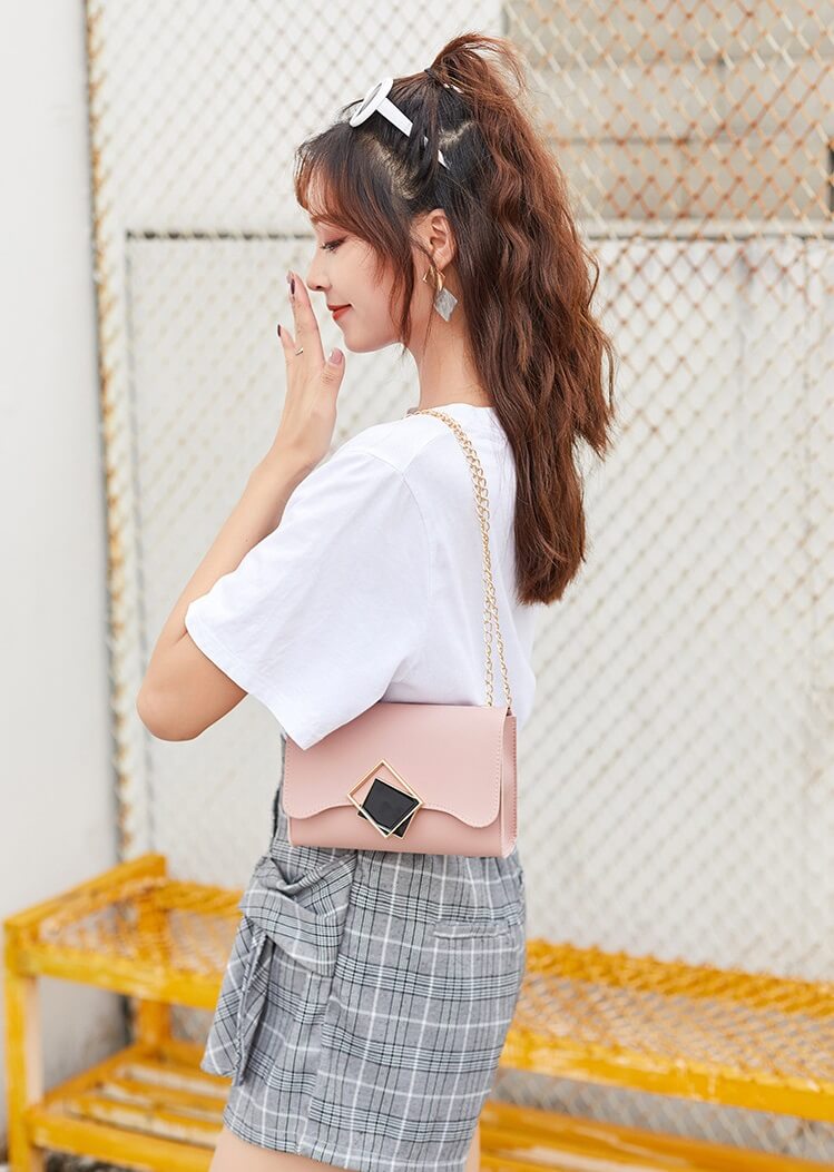 Stylish Lock bag (Red) - Rajoki Earn